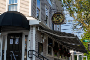 Home - The Joyce Restaurant & Pub